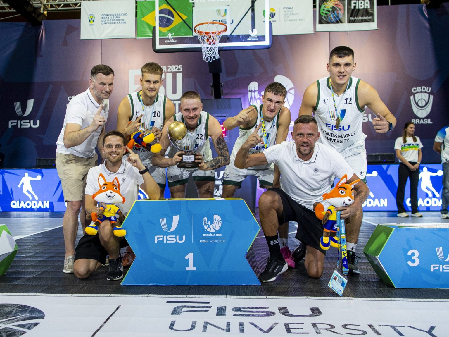VDU 3x3 krepšininkai trečią kartą paeiliui tapo pasaulio studentų čempionais - VDU Sporto centras
